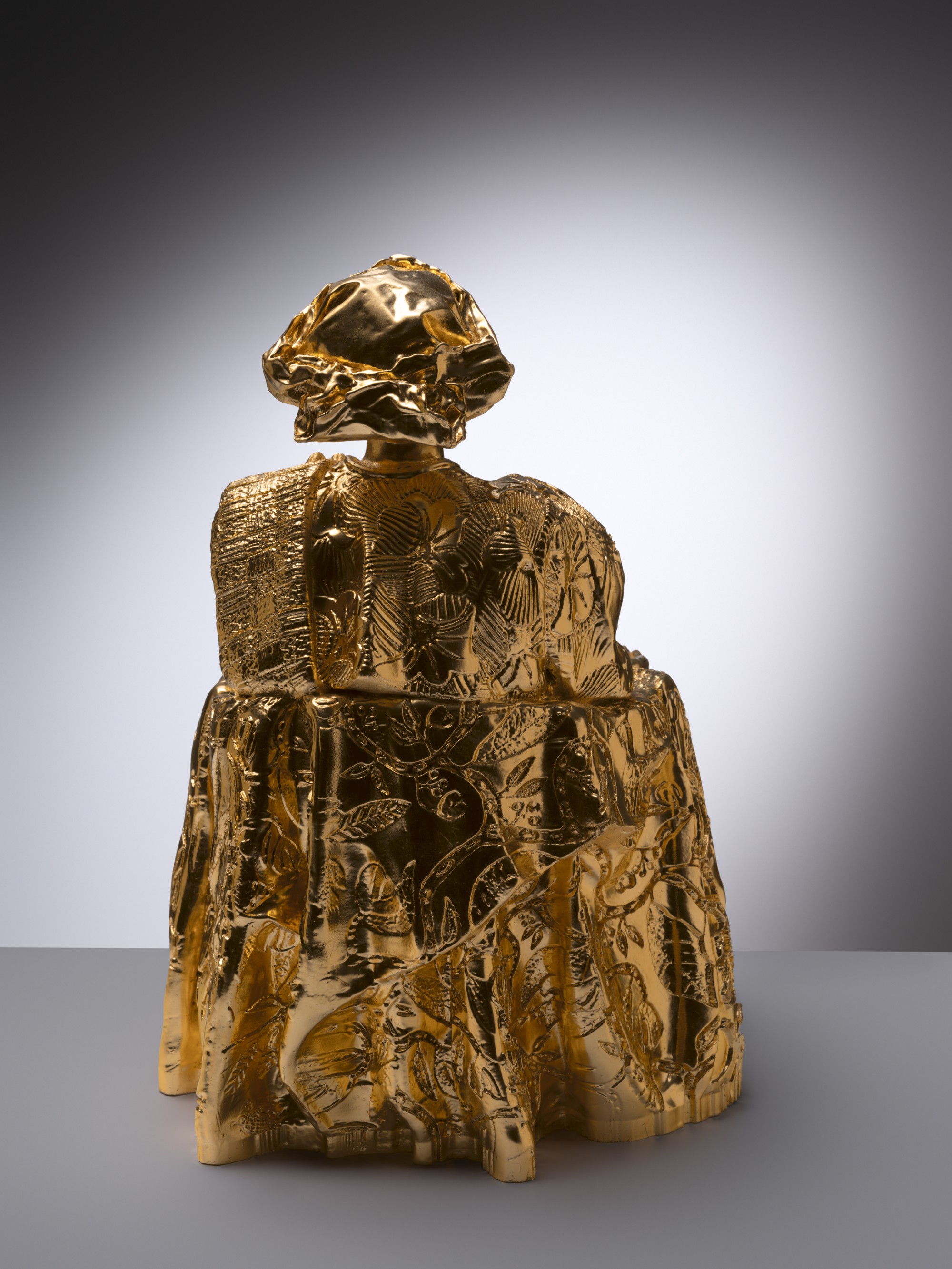 Boris van Berkum | Mama Aisa 50 cm resin gold-leaf